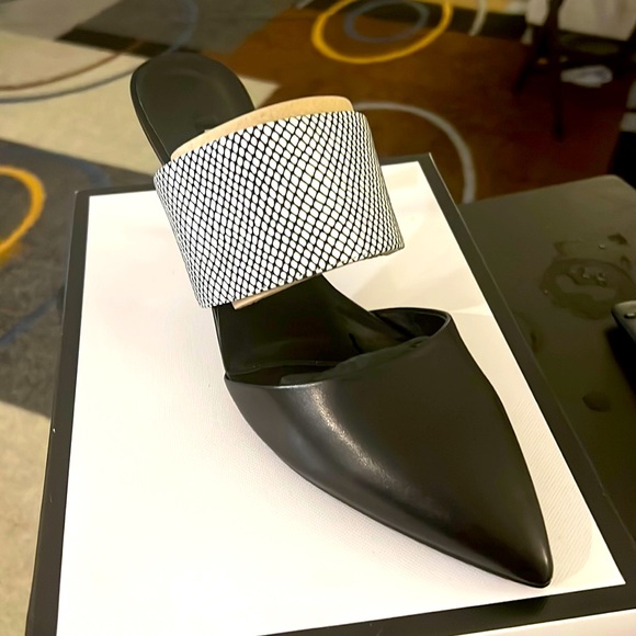 Nine West | Shoes | Black White Leather Sling Heel With Closed Toe Open ...